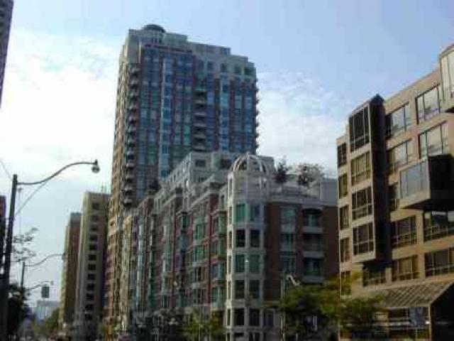 203 - 38 Avenue Rd, Toronto | Suspended, C1697589 | Condos.ca