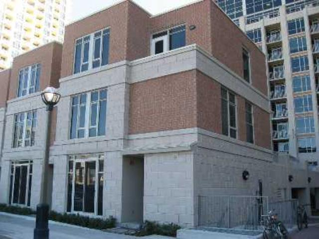 TH1 - 628 Fleet St, Toronto | Sold, C1975666 | Condos.ca
