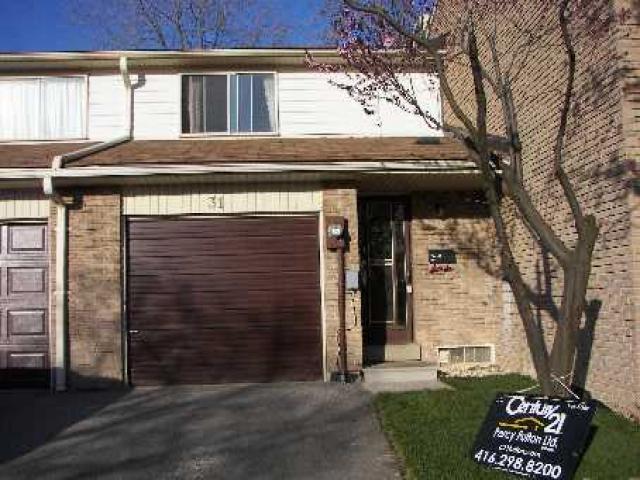 31 Slender Fern Way, North York | Sold, C2097450 | Condos.ca