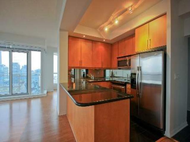 3302 - 628 Fleet St, Toronto | Expired, C2653716 | Condos.ca