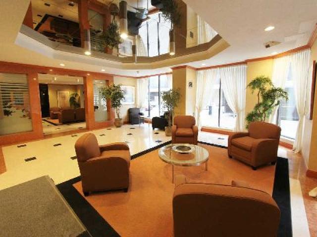 2004 - 633 Bay St, Toronto | Leased, C2863170 | Condos.ca