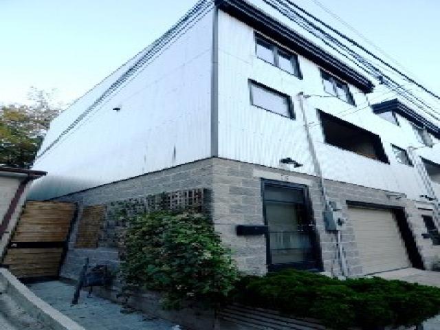 25 Skey Ln, Toronto, ON | Condos.ca