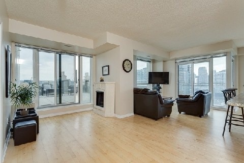 2002 - 628 Fleet St, Toronto | Leased, C3376224 | Condos.ca
