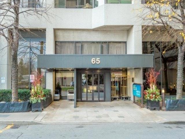 3010 - 65 Harbour Sq, Toronto | Sold, C3447537 | Condos.ca
