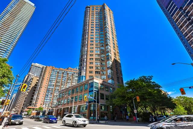 913 - 44 St Joseph St, Toronto | Sold, C3521934 | Condos.ca