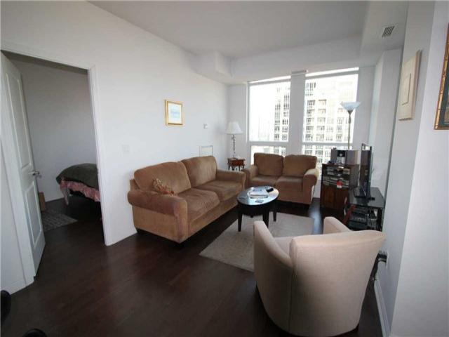 2304 - 628 Fleet St, Toronto | Leased, C3759647 | Condos.ca