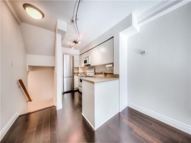 4 - 217 St George St, Toronto | Sold, C3776500 | Condos.ca