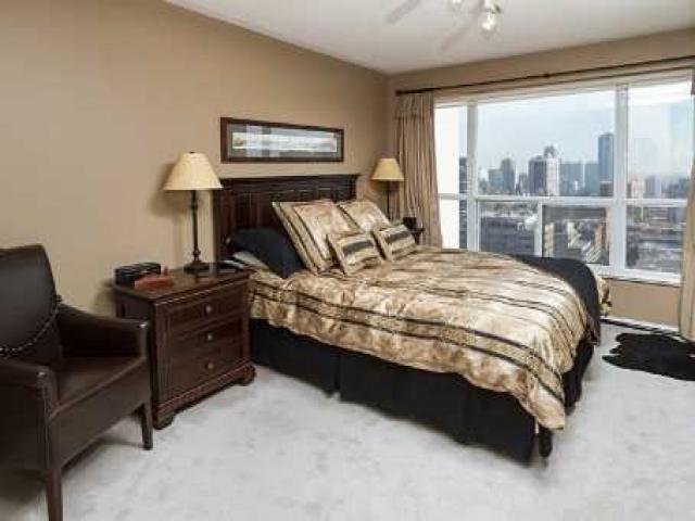 2307 - 909 Bay St, Toronto | Leased, C3802148 | Condos.ca