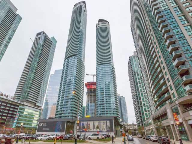 805 - 12 York St, Toronto | Terminated, C3865163 | Condos.ca