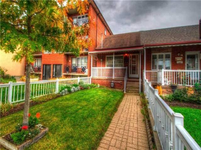 25 Moutray St, Toronto, ON | Condos.ca
