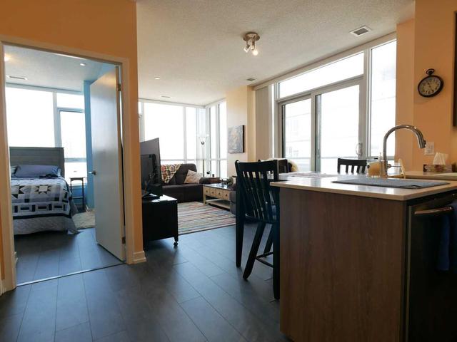 710 - 200 Sackville St, Toronto | Suspended, C4451676 | Condos.ca