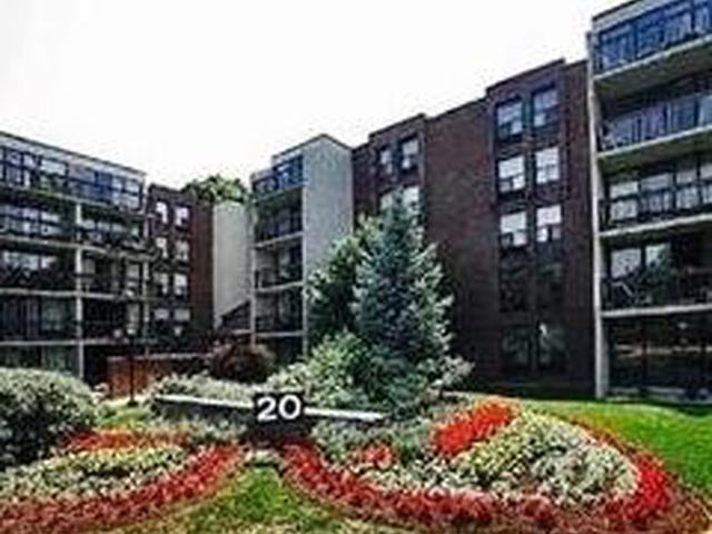220W - 20 Fashion Roseway Dr, North York | Leased, C4522020 | Condos.ca