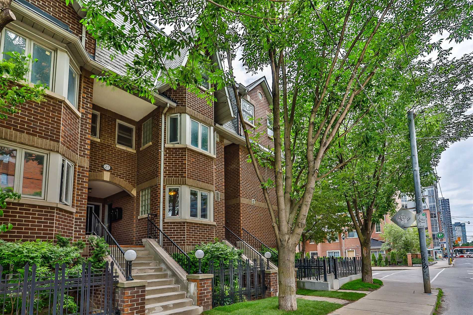 27D Shaw St, Toronto | Sold, C4526783 | Condos.ca