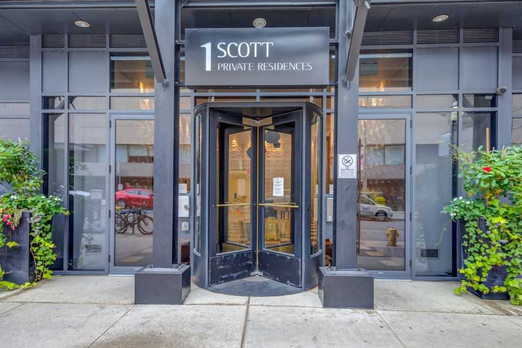 2005 - 1 Scott St, Toronto | Leased, C4559558 | Condos.ca