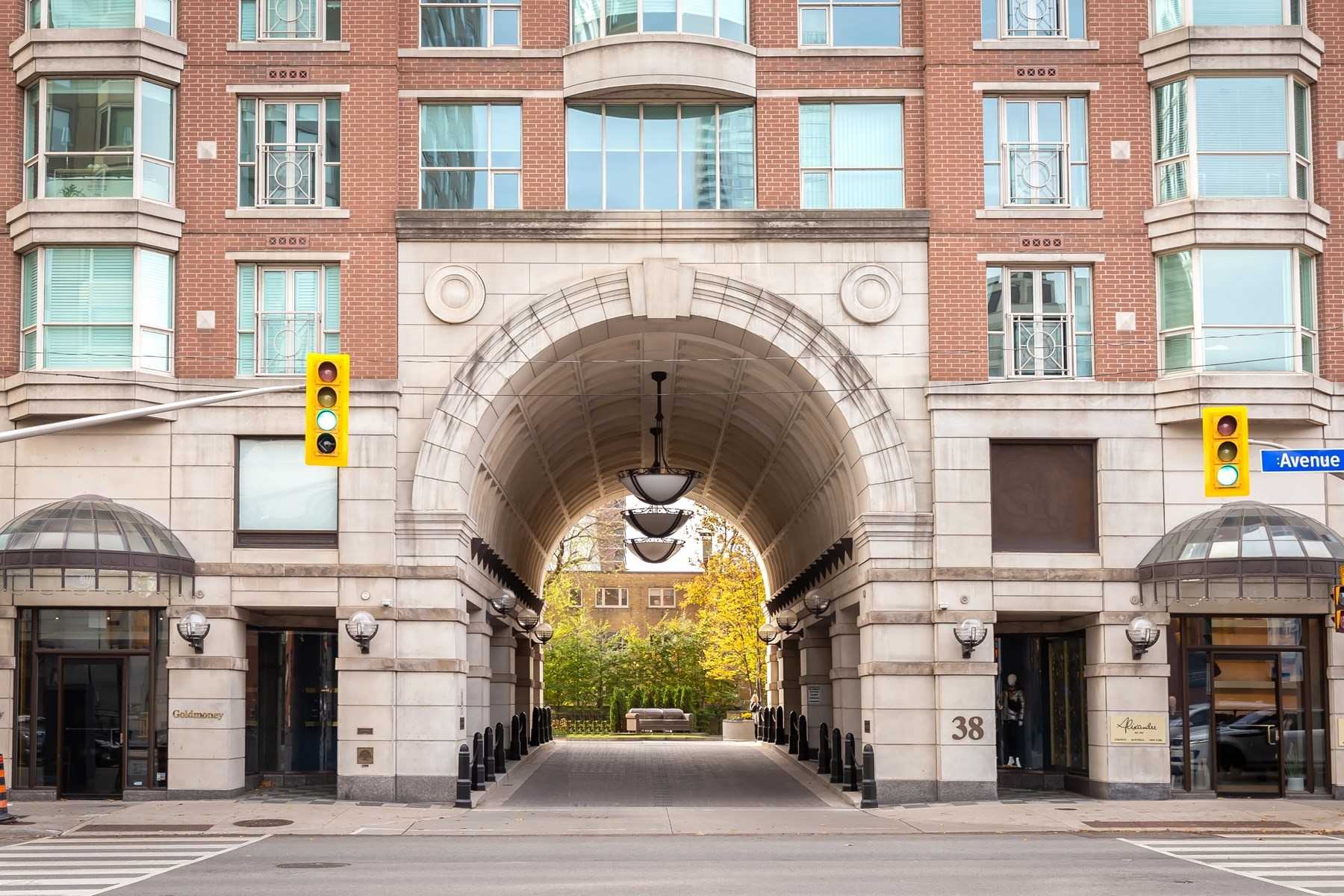 2200 - 38 Avenue Rd, Toronto | Sold, C4628000 | Condos.ca