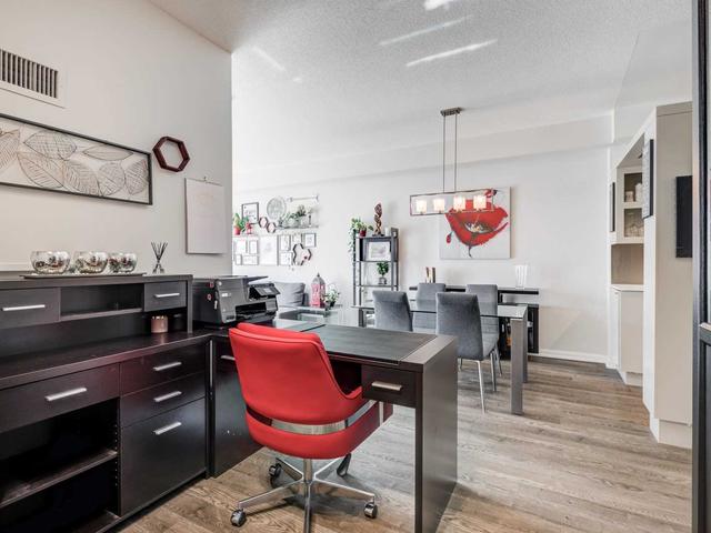 1209 - 111 Elizabeth St, Toronto | Sold, C4633044 | Condos.ca