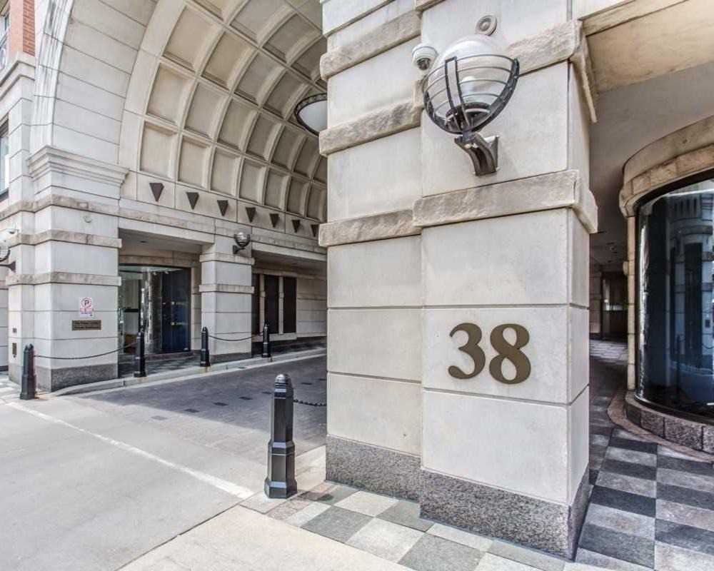 203 - 38 Avenue Rd, Toronto | Sold, C4634795 | Condos.ca