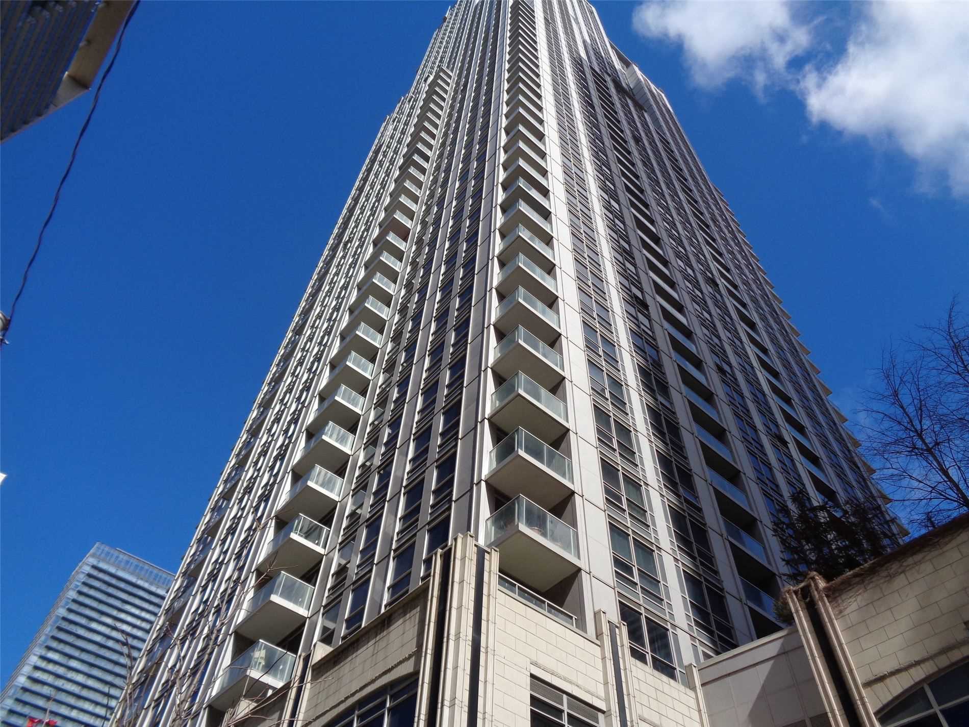 2714 - 763 Bay St, Toronto | Terminated, C4752875 | Condos.ca
