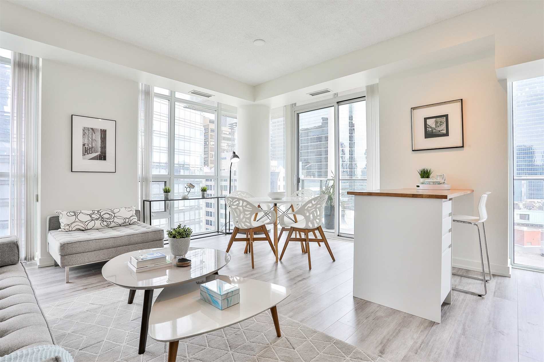 1308 - 126 Simcoe St, Toronto | Sold, C4808207 | Condos.ca