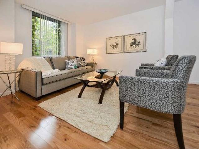 98 Hamilton St, Toronto, ON | Condos.ca