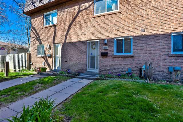 104 - 275 Manse Rd, Scarborough | Sold, E3492772 | Condos.ca