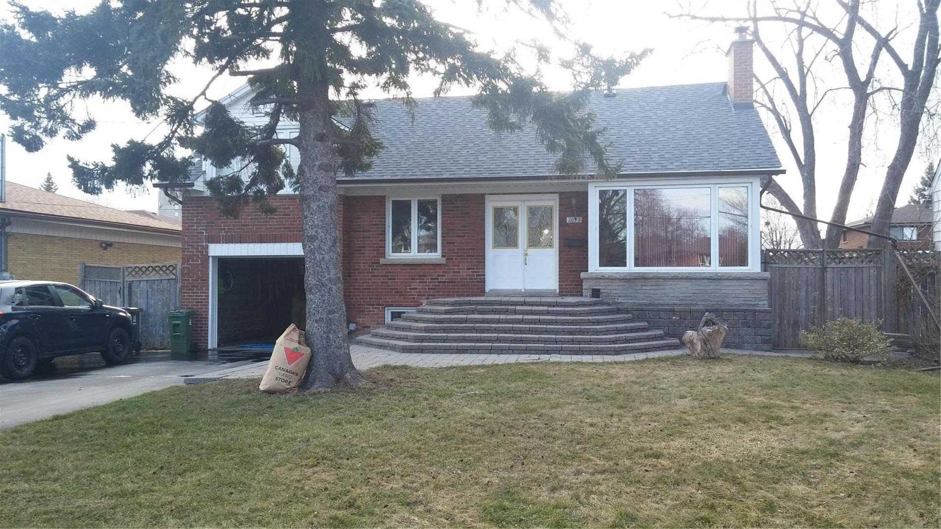 2052 Pharmacy Ave, Scarborough | Sold, E4700469 | MrLOFT.ca