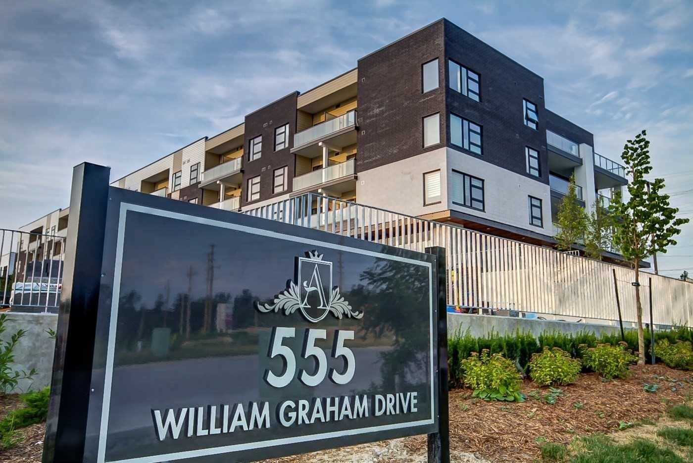 243 - 555 William Graham Dr, Aurora | Expired, N4537753 | Condos.ca