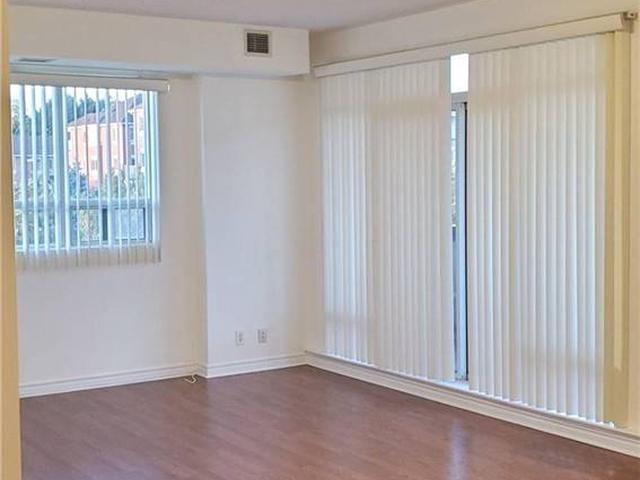 220 - 11121 Yonge St, Richmond Hill | Sold, N4601781 | Condos.ca