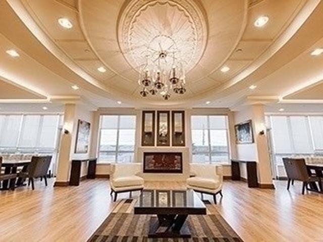 423 - 7161 Yonge St, Thornhill | Sold, N4708887 | Condos.ca