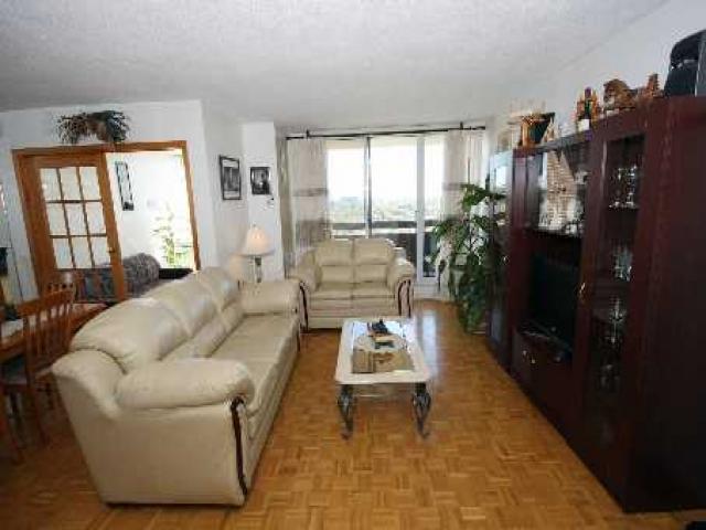 1909 - 85 Emmett Ave, York | Sold, W1970275 | Condos.ca