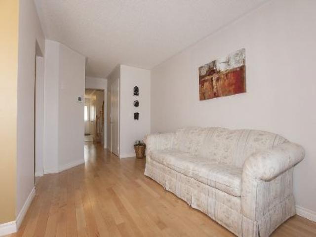 75 - 190 Forum Dr, Mississauga | Leased, W2311585 | Condos.ca