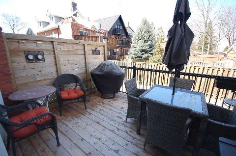 7 - 200 Annette St, Toronto | Sold, W2889012 | Condos.ca