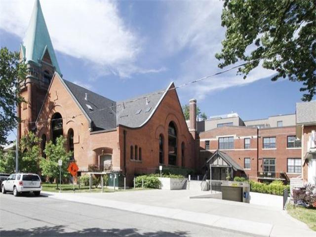 210 - 152 Annette St, Toronto | Sold, W3511349 | Condos.ca