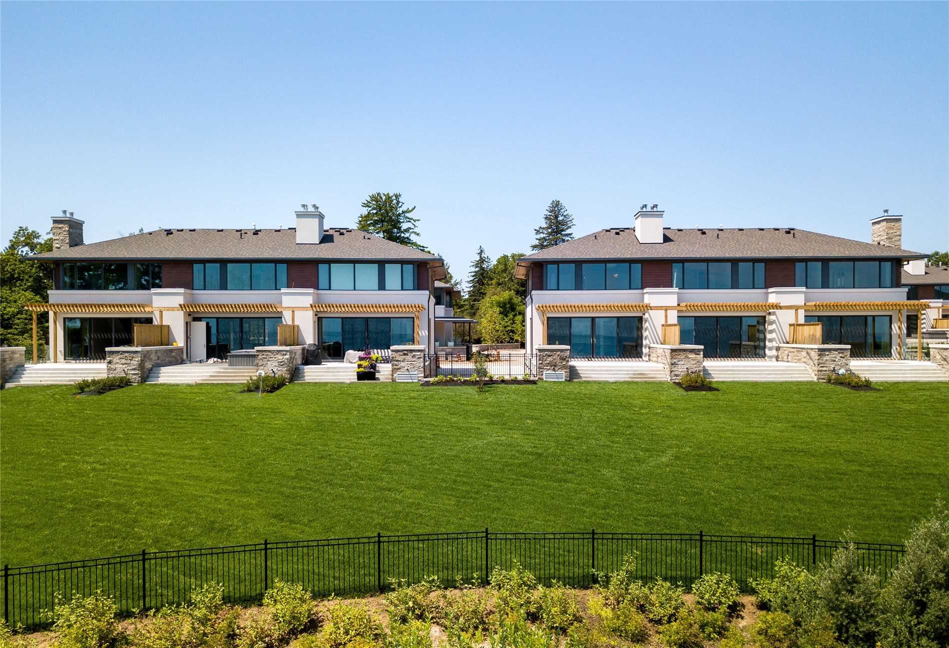 4 - 10 Maple Grove Dr, Oakville | Sold, W4544814 | Condos.ca