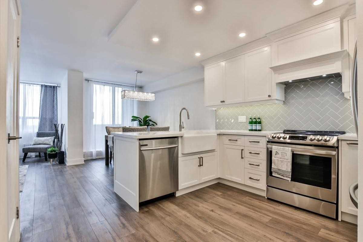 917 - 35 Ormskirk Ave, Toronto | Sold, W4575016 | Condos.ca