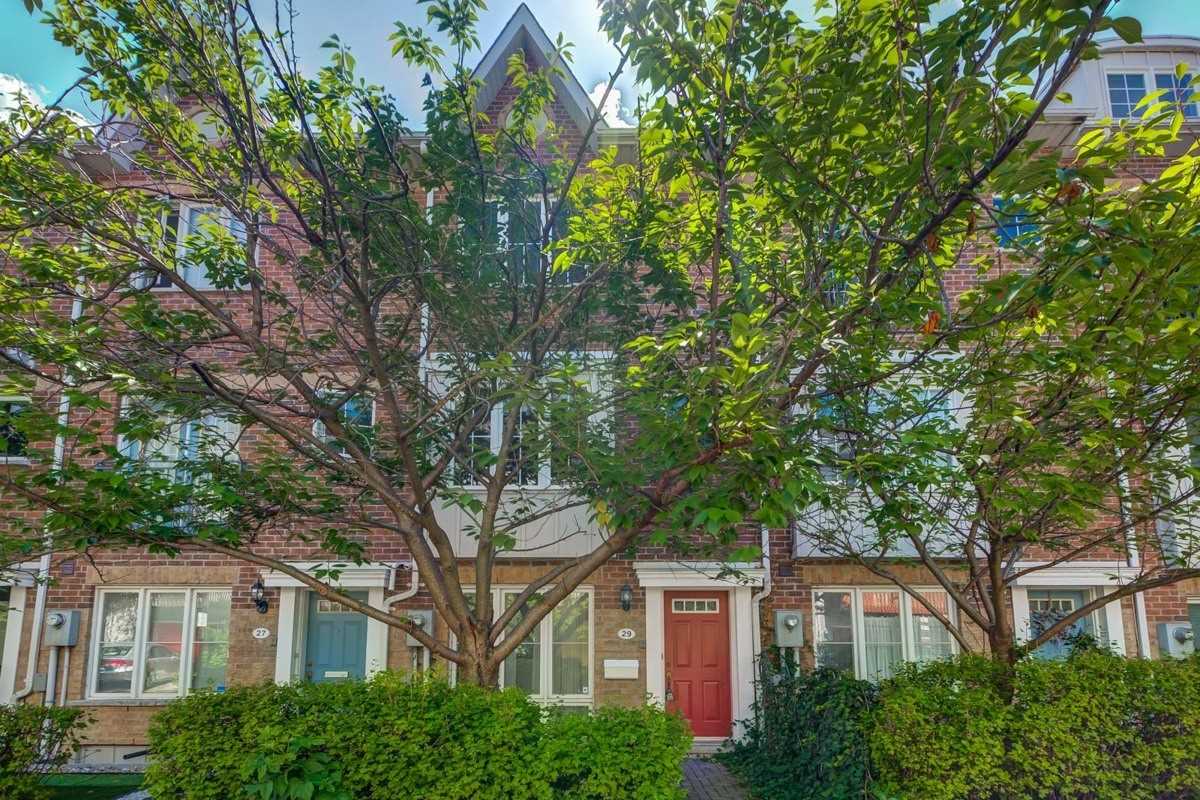 29 Pear Tree Mews, Toronto | Leased, W4580243 | Condos.ca