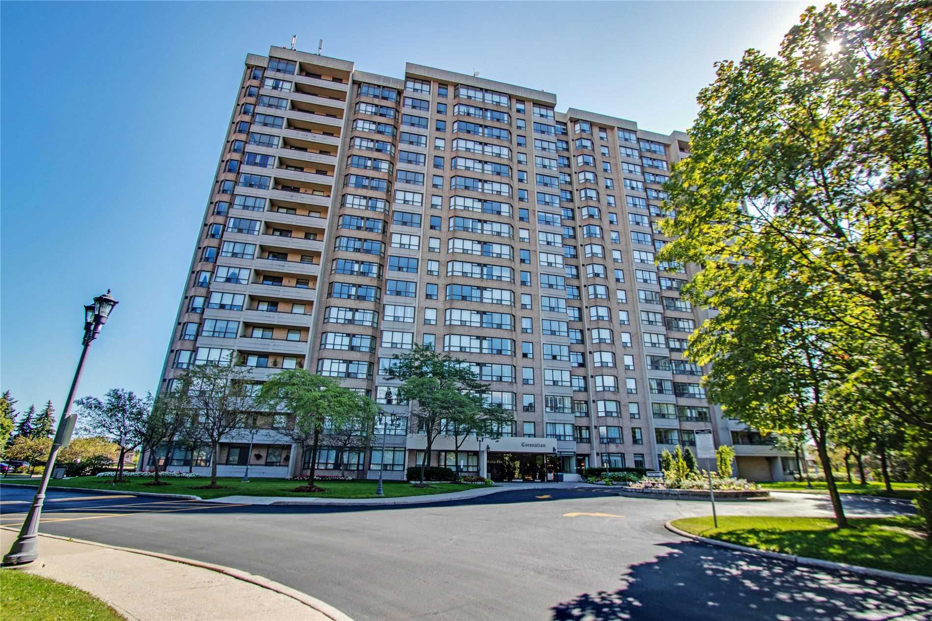 408 - 10 Malta Ave, Brampton | Sold, W4581553 | Condos.ca