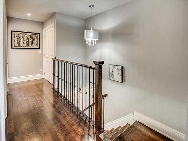 23 Matthew Crt, Etobicoke | Terminated, W4628234 | Condos.ca