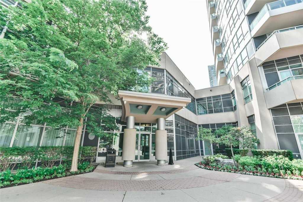 1406 - 1 Elm Dr, Mississauga | Sold, W4641058 | Condos.ca
