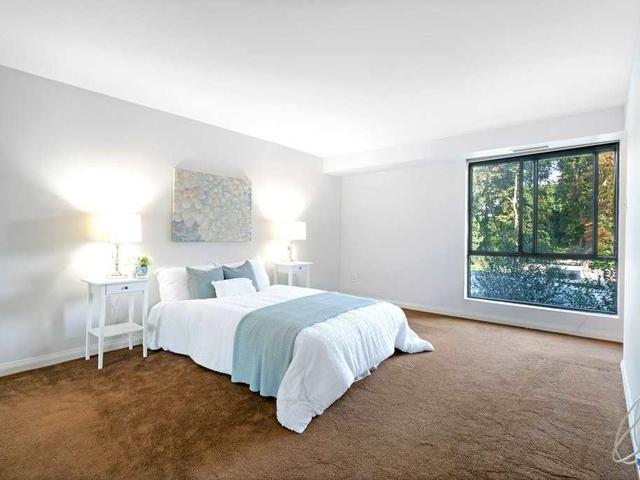 201 - 1400 Dixie Rd, Mississauga | Sold, W4644569 | Condos.ca