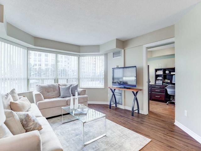 305 - 325 Webb Dr, Mississauga | Sold, W4699922 | Condos.ca