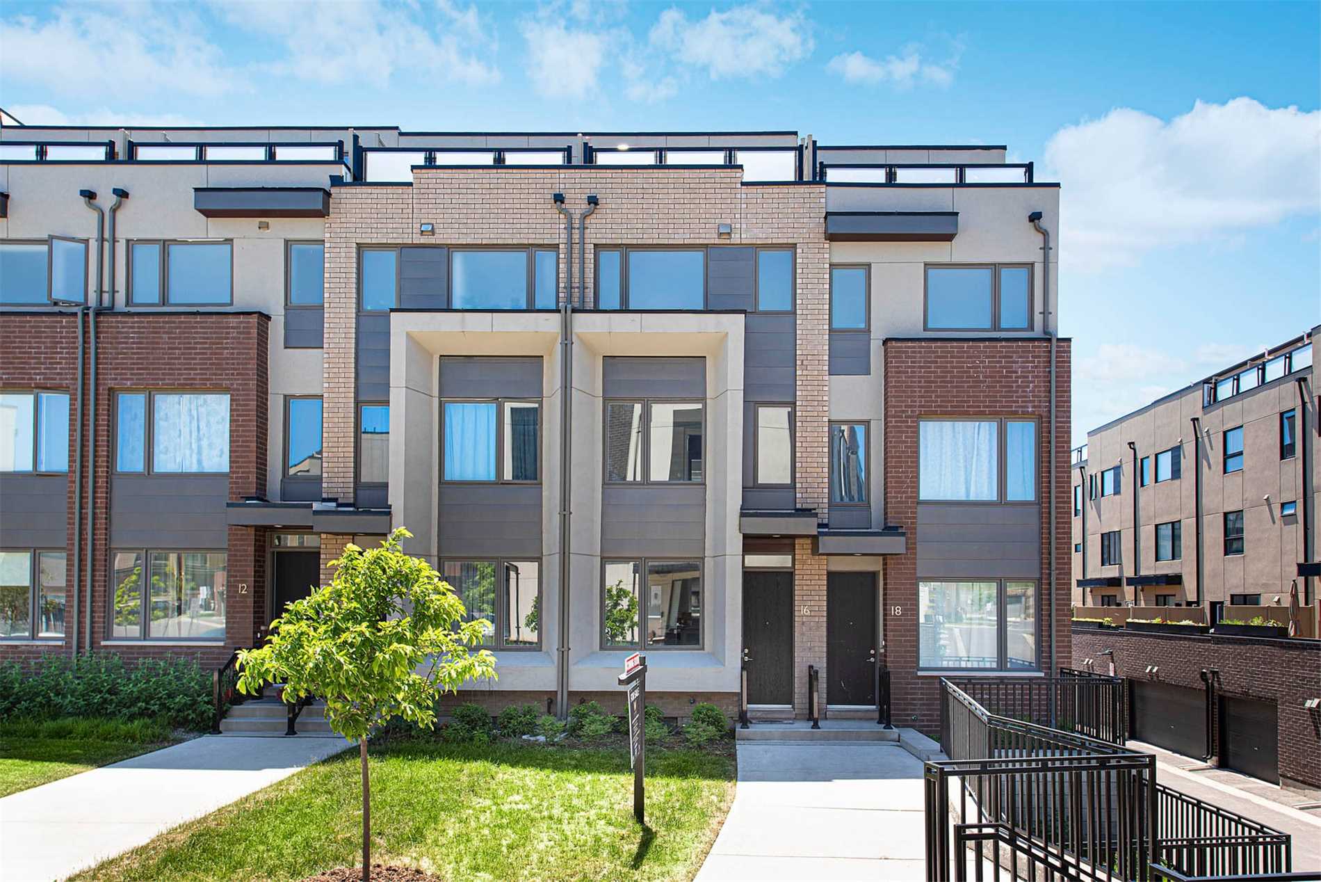 16 Sarah Jackson Cres, North York | Sold, W4802831 | Condos.ca