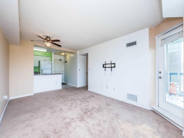 512 - 300 Ray Lawson Blvd, Brampton | Sold, W4814236 | Condos.ca