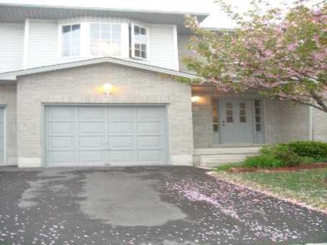 6 - 800 Paramount Dr, Hamilton | Terminated, X1872436 | Condos.ca