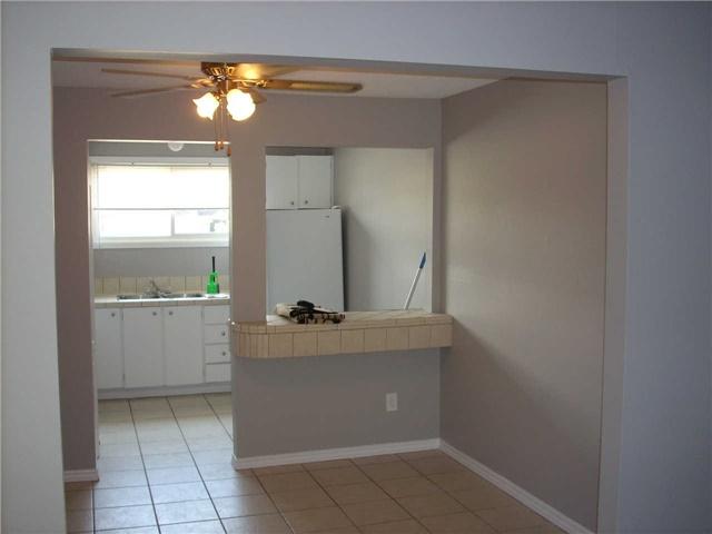 12 Claudette Gate, Hamilton, ON | Condos.ca
