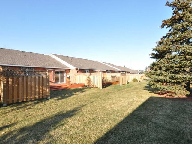 15 - 25 Kitty Murray Lane, Ancaster | Sold, X4652127 | MrLOFT.ca