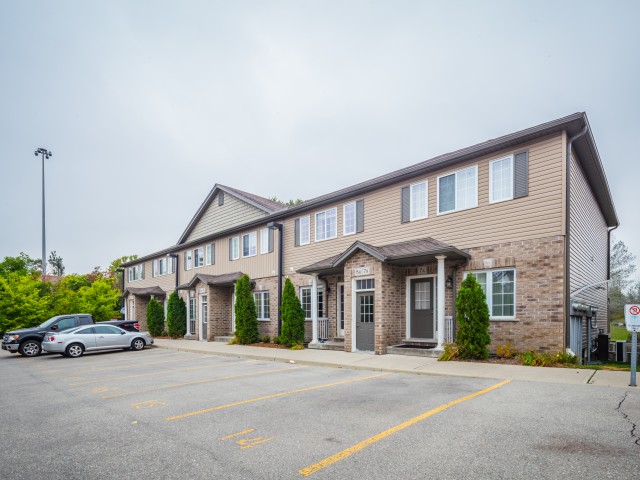6A - 38 Howe Drive, Kitchener | For Sale @ $650,000 | Condos.ca