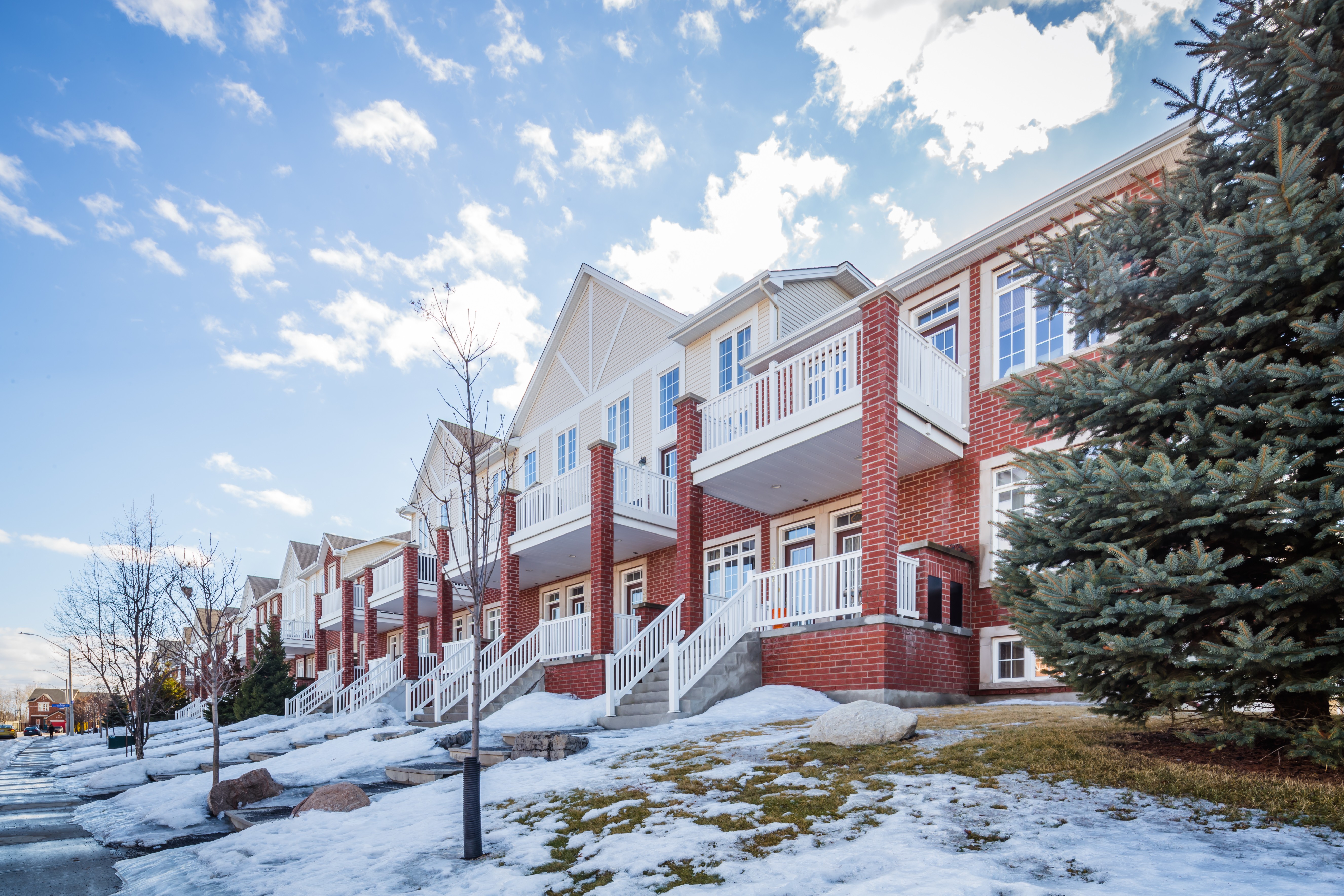 Riverside South Jazz Townhouses | Condos.ca