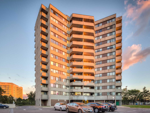 304 - 150 Neptune Drive, North York | For Sale @ $675,000 | Condos.ca