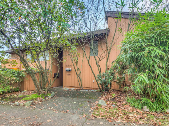 2888 Heather St | Heather Court Condos | Condos.ca